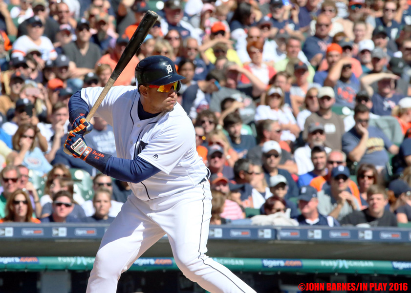 MIGUEL CABRERA AL PLAYER OF THE WEEK - In Play! magazine